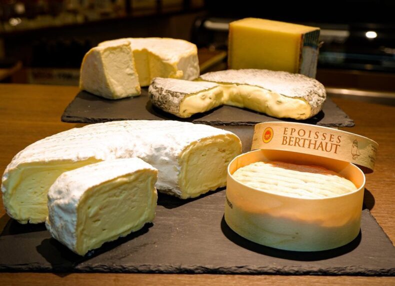 Cheese & Cafe Caprino - Hokkaido A4JP Travel Guide